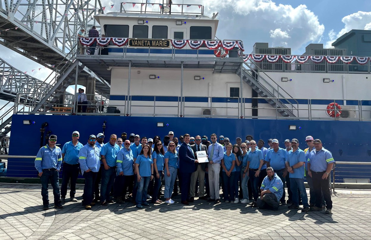 Muddy Water Dredging Christens 'Vaneta Marie,' A Custom-Built State-of ...